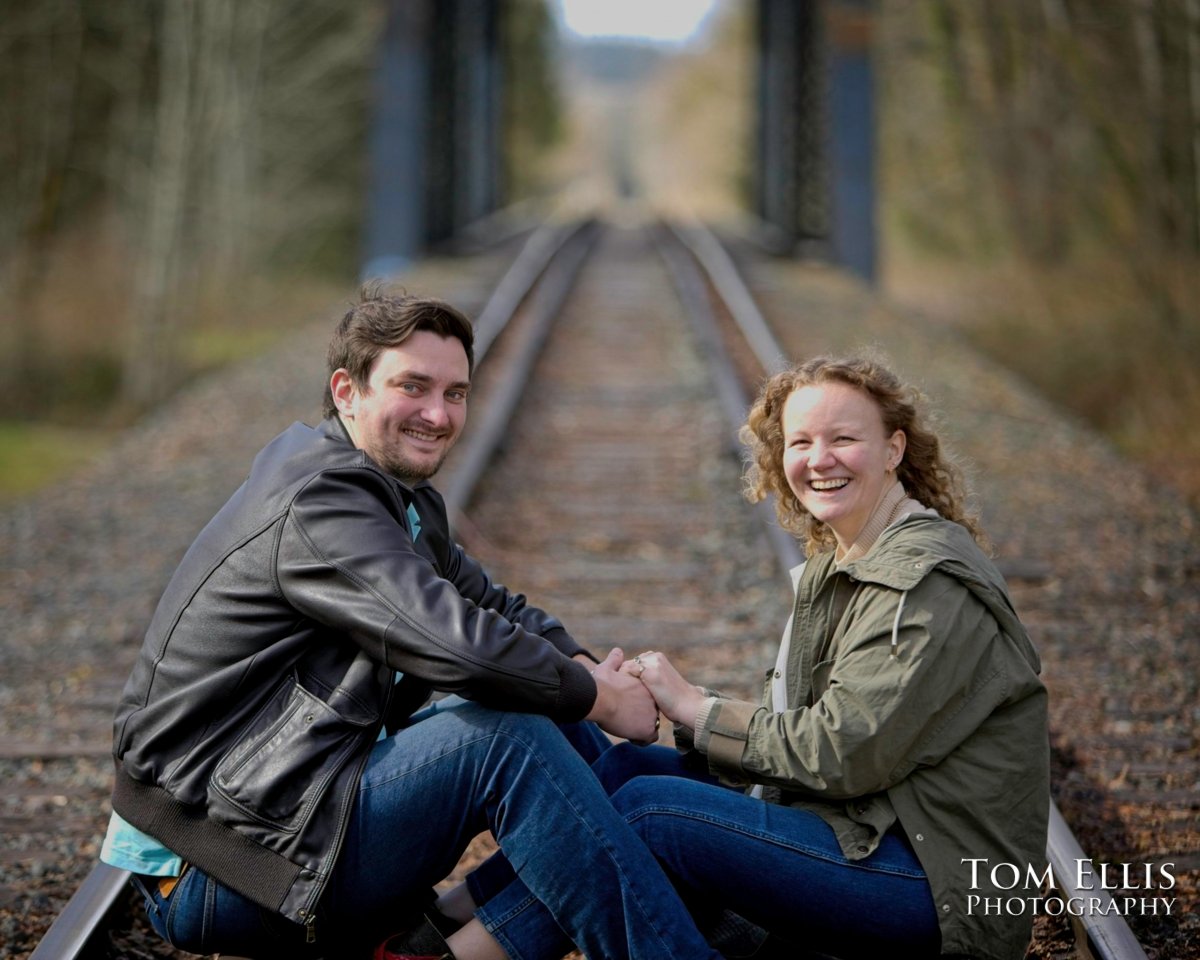 Sneak Peek - Seattle Spring Engagement Session